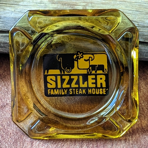Vintage Ashtrays | Accents | Vintage Collectible Ashtray Amber Sizzler ...